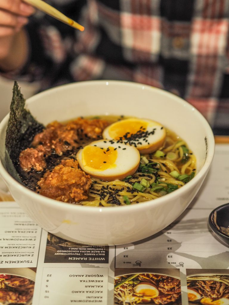 Restauracja Menya Musashi - ramen w Blue City
