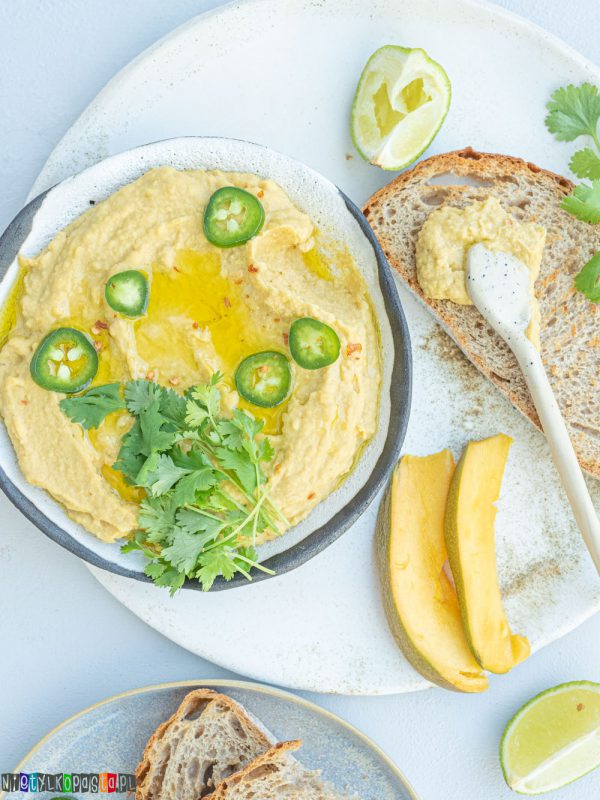 Hummus z mango